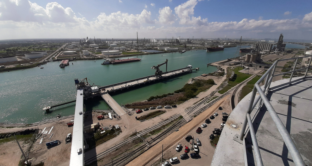 Siwertell unloader delivered for South Texas cement handling operation ...